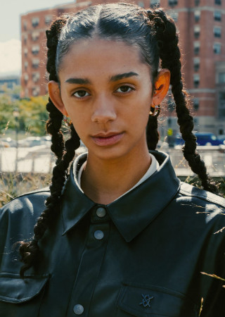 AMAYA FARIA - The Squad Management